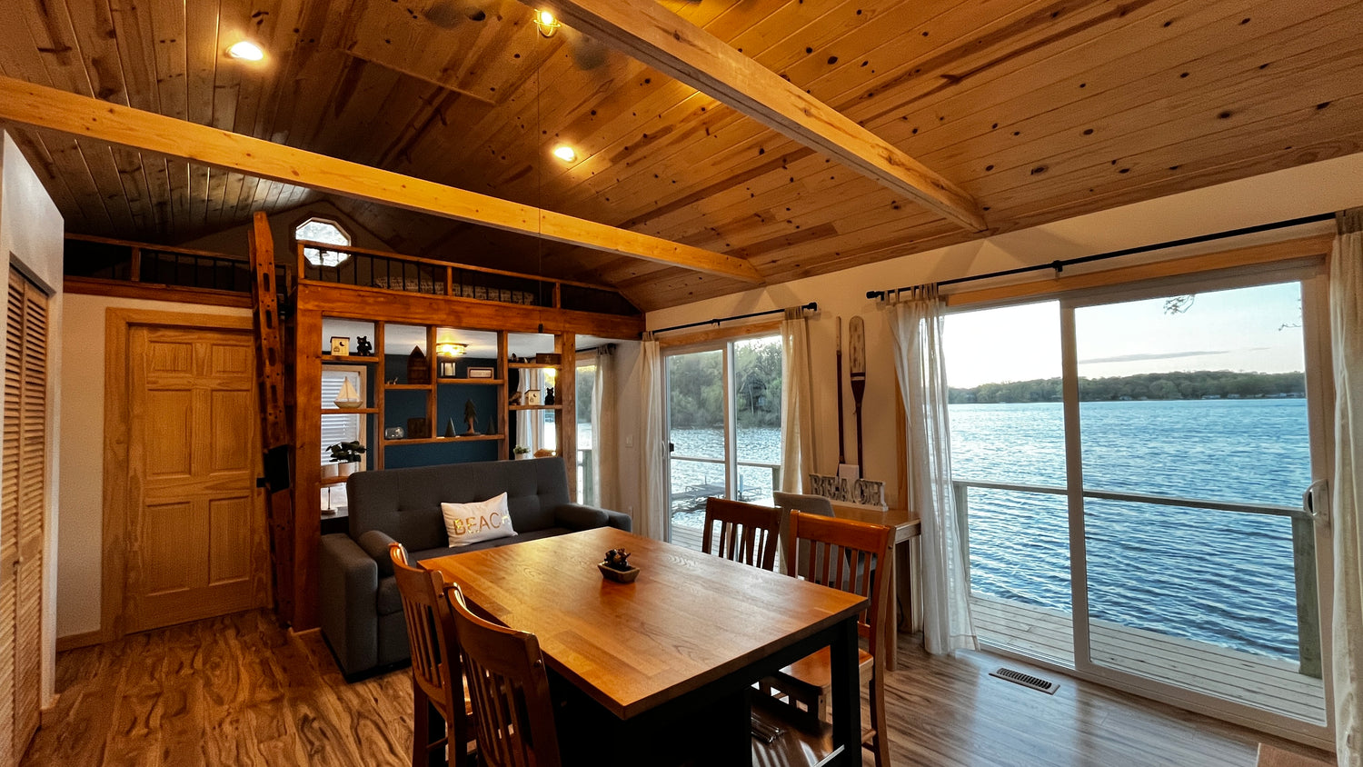 Lake Augusta Cabins